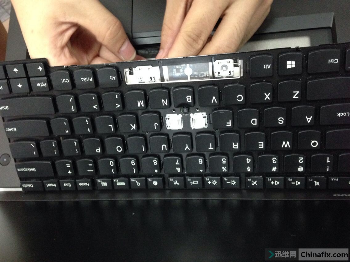 T440p拆键盘图解 联想t450键盘 T440p机 大山谷图库
